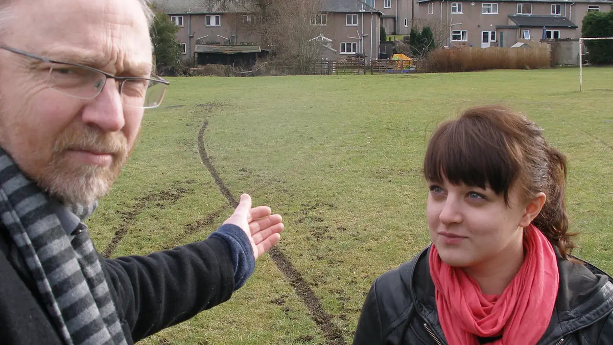 MP backs councillor's campaign to improve Hallgarth playpark ...