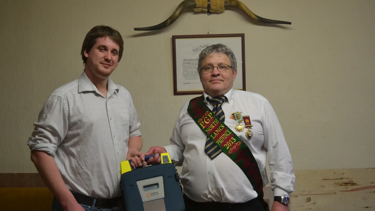 Lifesaving equipment brought to the Hallgarth estate! - Westmorland ...